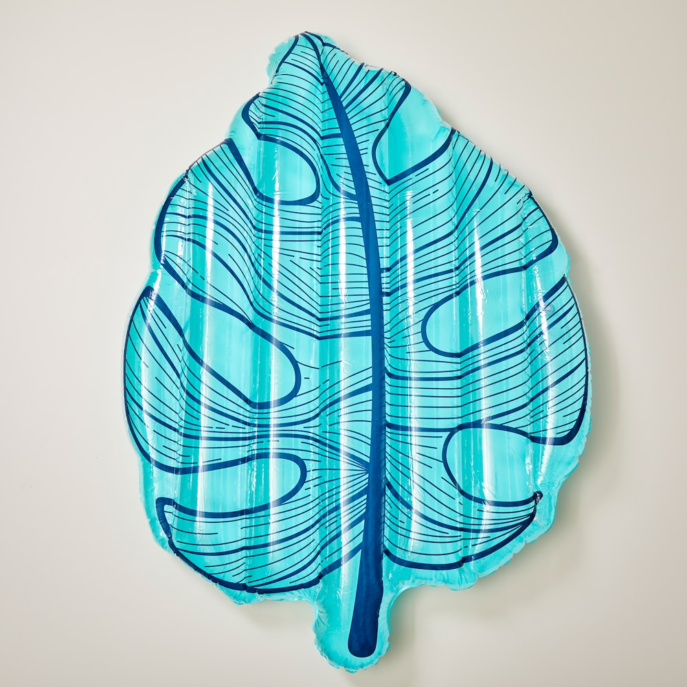 Wonder Co. Leaf Pool Float - seasonsgala.com